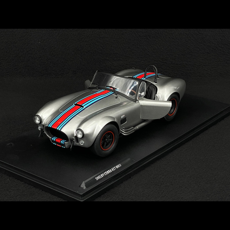 Shelby Cobra 427 Mk II 1965 Argent / Bandes Martini 1/18 Solido S1804913