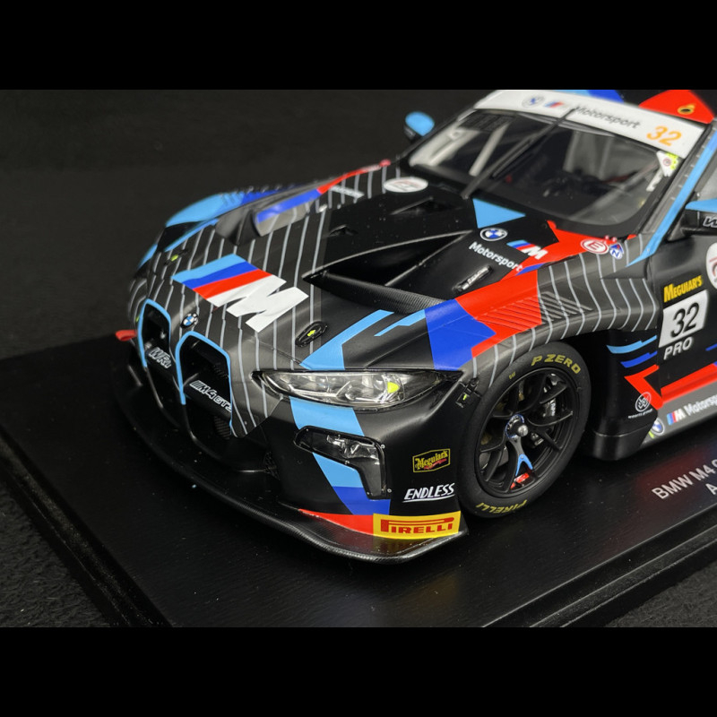 BMW M4 GT3 n° 32 Sieger 12h Bathurst 2025 1/18 Spark 18AS012