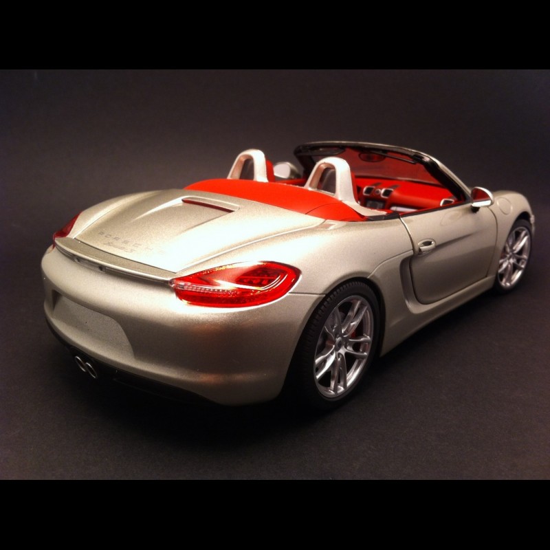 Porsche Boxster S 981 2012 grey 1/18 Minichamps 110062030