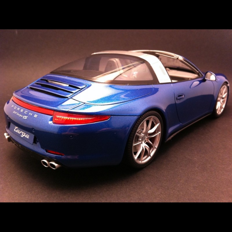 Porsche 991 Targa 4S blue 1/18 GT Spirit GT037