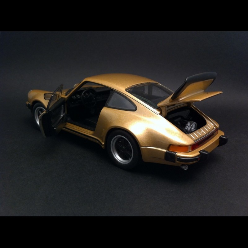 Porsche 911 Turbo 1975 Comet Diamant 1/24 Welly MAP02493314