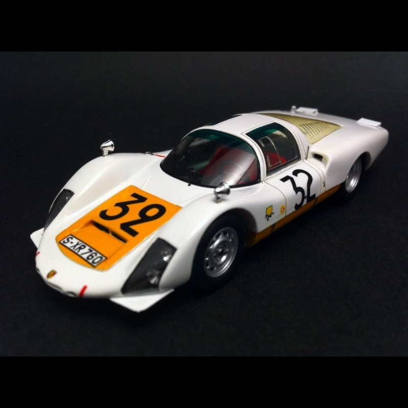 Porsche 906 Le Mans 1966 n° 32 1/43 Spark S4488