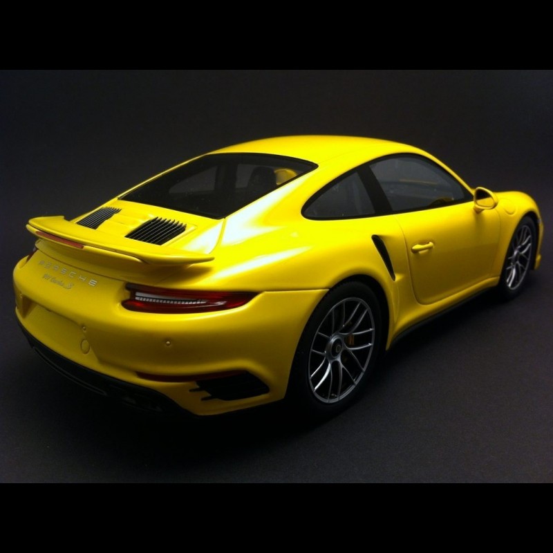 Porsche 911 type 991 Turbo S 2016 racing yellow 1/18 Spark WAP0211360G