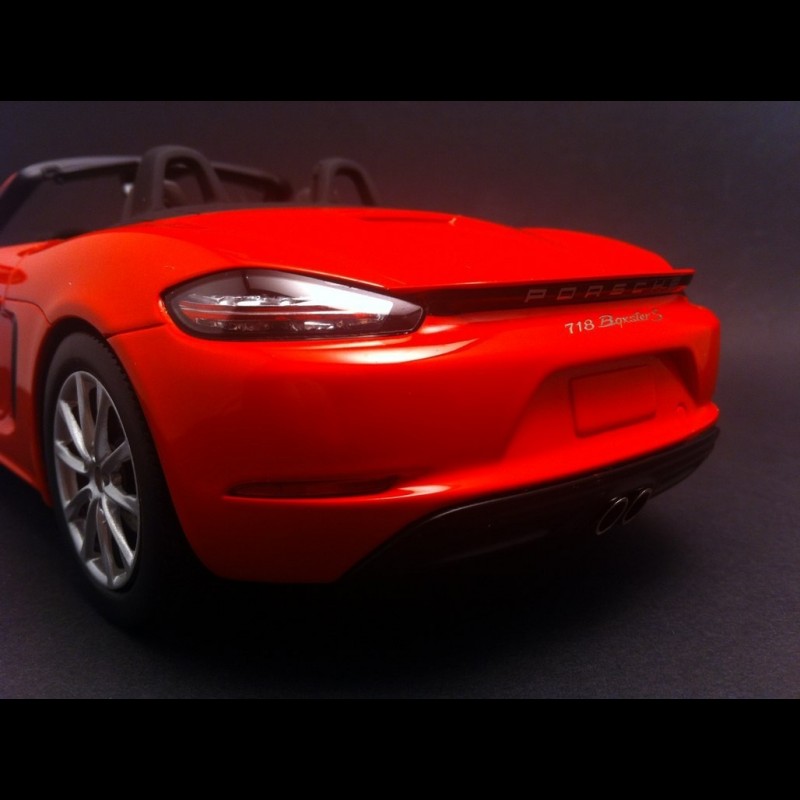 Porsche 718 Boxster type 982 2016 orange 1/18 Spark WAP0212060H