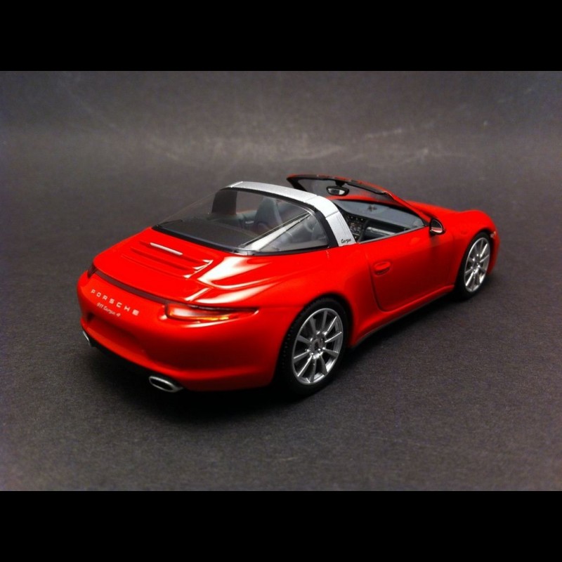 Porsche 991 Targa 4 indian red 1/43 Minichamps 410062440