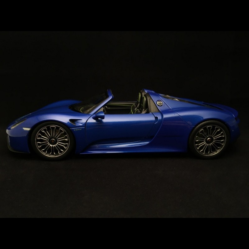 Porsche 918 Spyder 2015 blue opened version 1/18 Welly MAP02184416