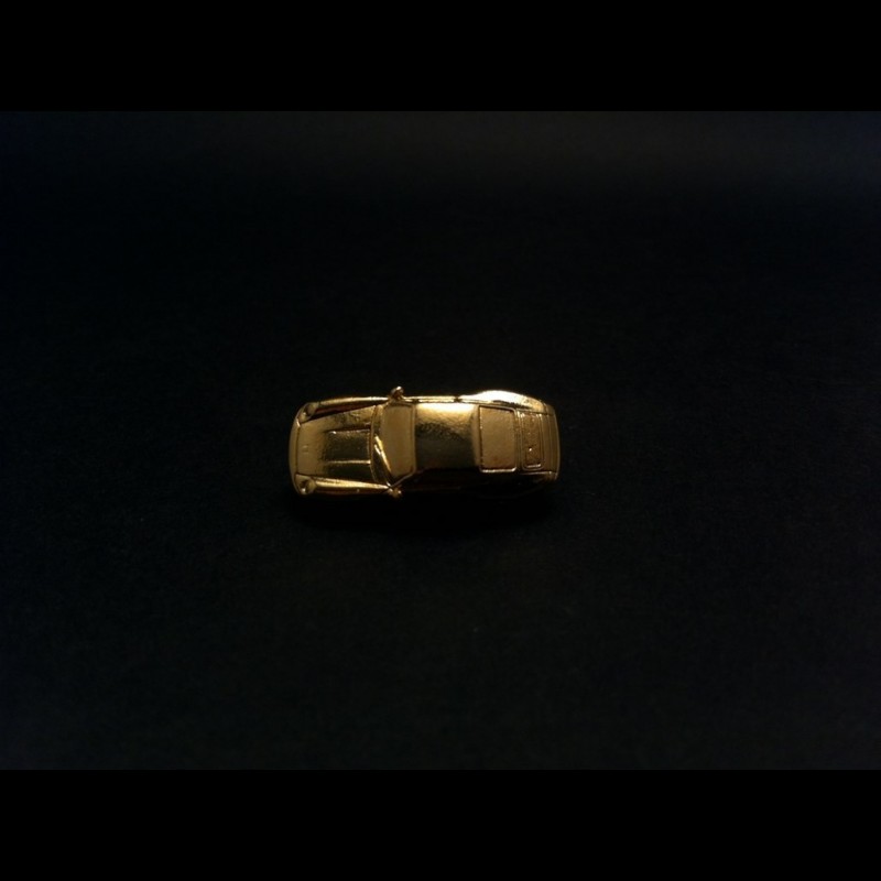 Porsche Pin 993 Carrera Golden colour