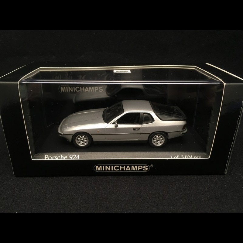 Porsche 924 1984 metallic silber grau 1/43 Minichamps 400062121