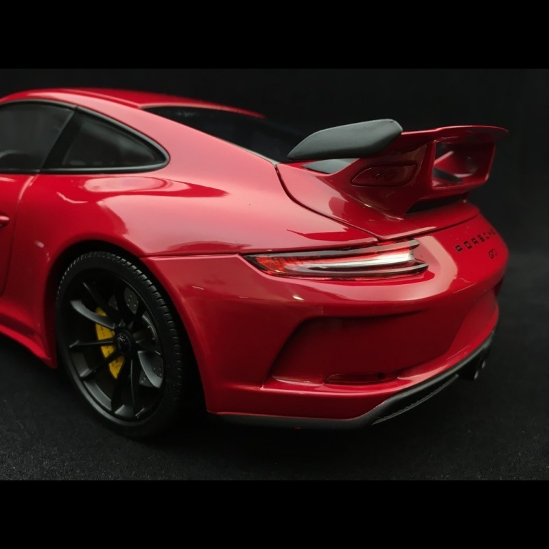 Porsche 911 GT3 type 991 mk II 2018 carmin red 1/18 Minichamps 110067020