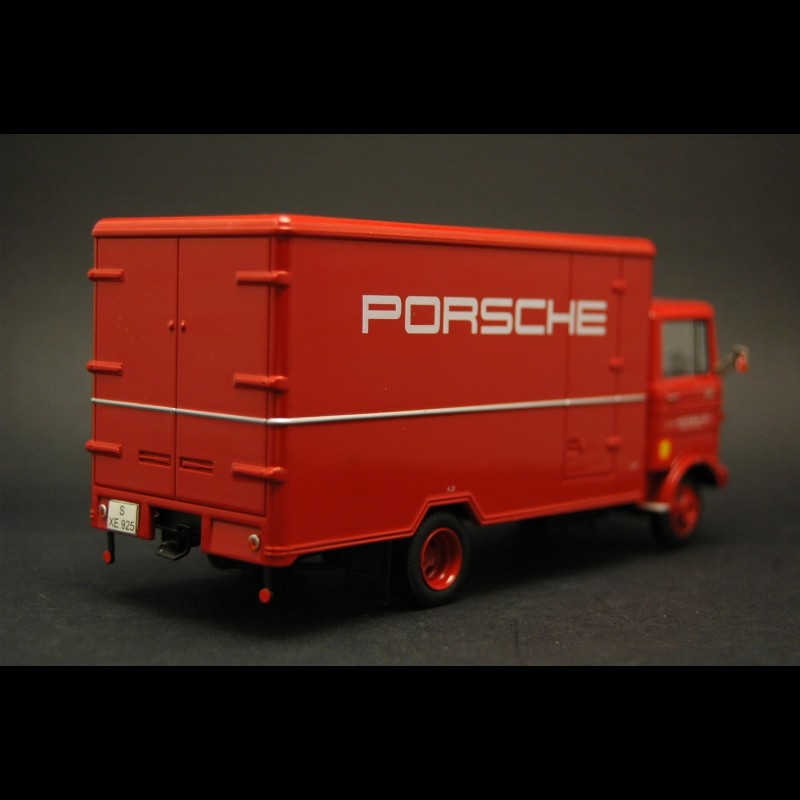 Mercedes-Benz Transporter Porsche LP608