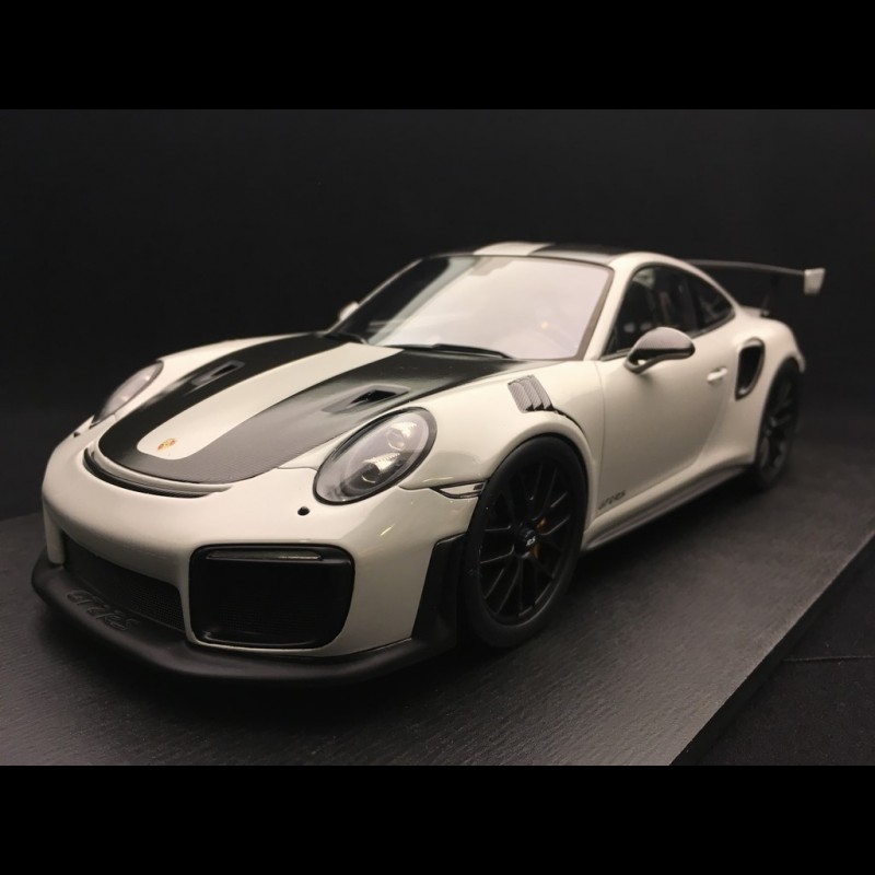 Porsche 911 GT2 RS 991 2018 Pack Weissach chalk grey 1/18 Spark 18S299