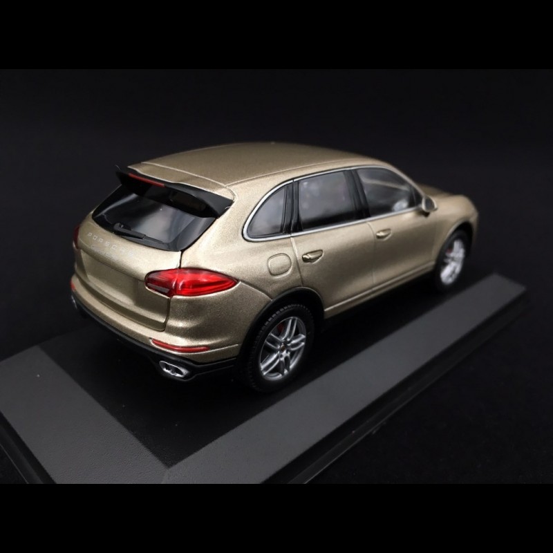 Porsche Cayenne Turbo type 958 2015 beige palladium métallisé 1/43 ...