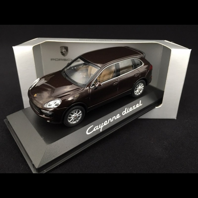 Porsche Cayenne Diesel type 958 2015 Mahogany Brown 1/43 Minichamps ...