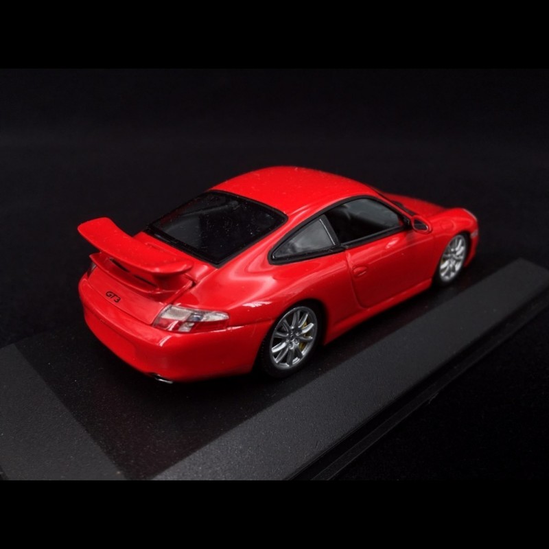 Porsche 911 GT3 type 996 2003 Guards red 1/43 Minichamps 400062020