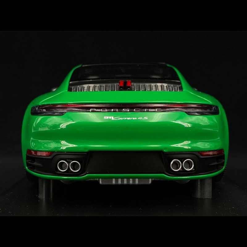 Porsche 911 Carrera 4S type 992 2019 python green 1/18 Minichamps 155067325
