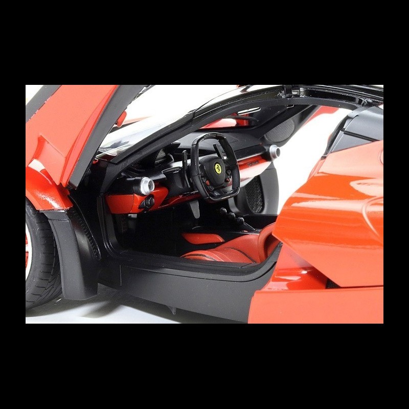 Kit Ferrari LaFerrari 1/24 Tamiya 24333