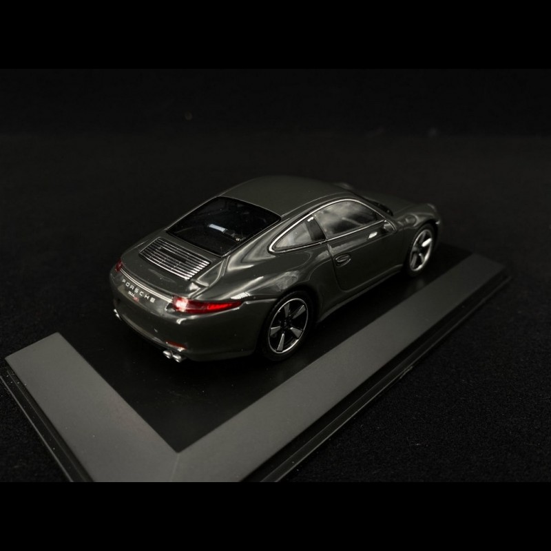 Porsche 911 type 991 " 50 ans anniversary " graphite grey 1/43 Welly ...