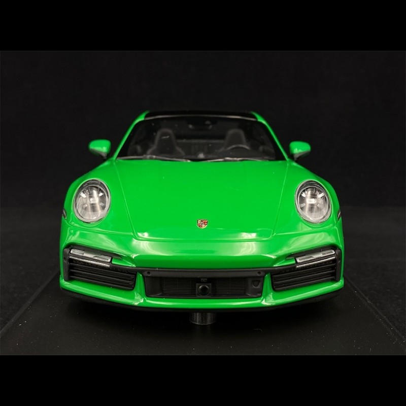 Porsche 911 Turbo S Type 992 2020 Python Green 1/18 Minichamps ...