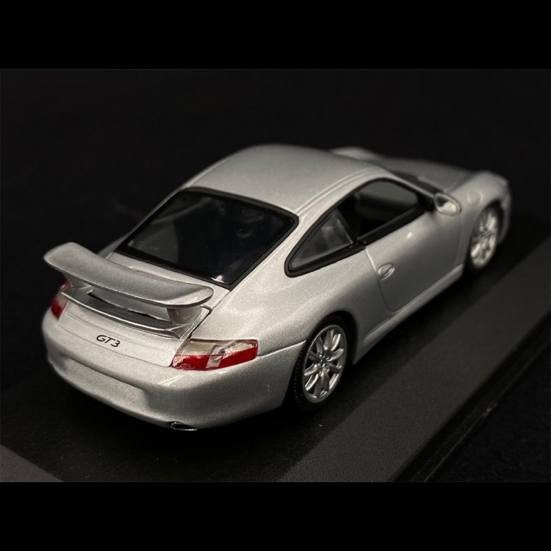 Porsche 911 GT3 Type 996 2002 Artic Silver Metallic 1/43 Minichamps WAP02009513