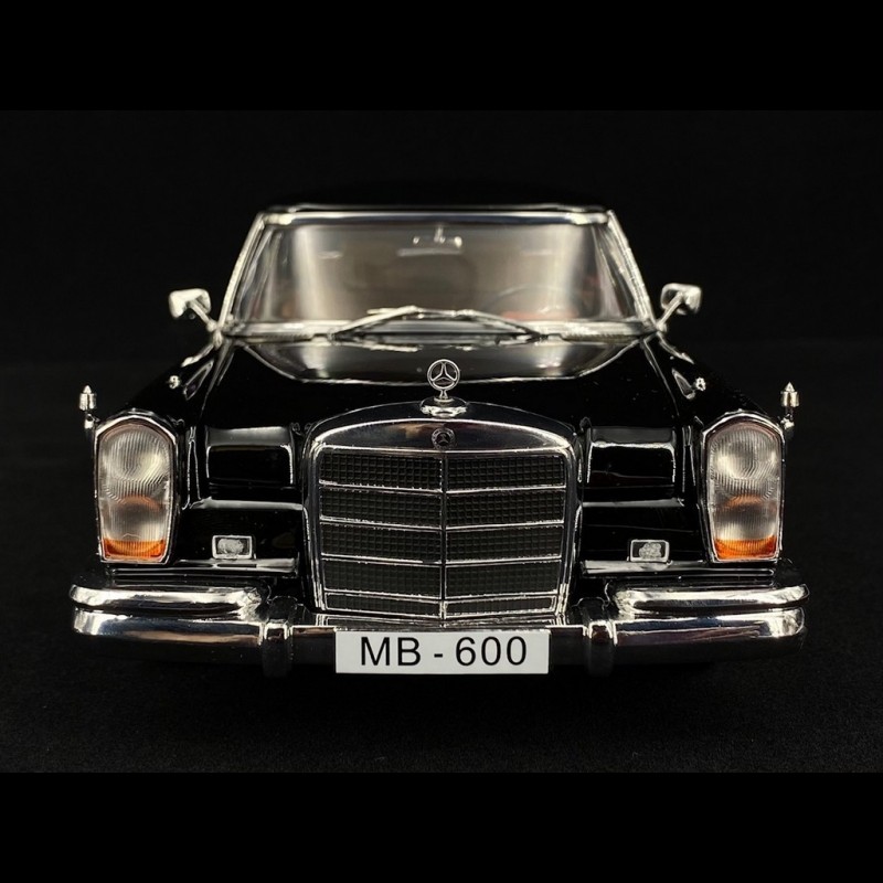 Mercedes-Benz 600 Pullman 1966 w100 Black 1/18 Sunstar SUN2209