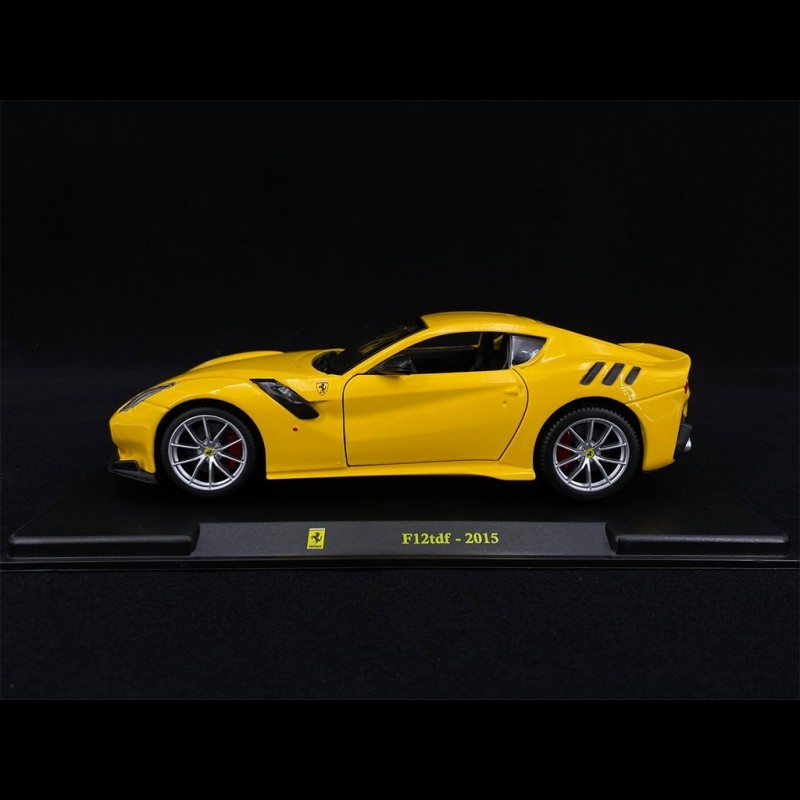 Ferrari F12tdf 2015 Yellow 1/24 Bburago