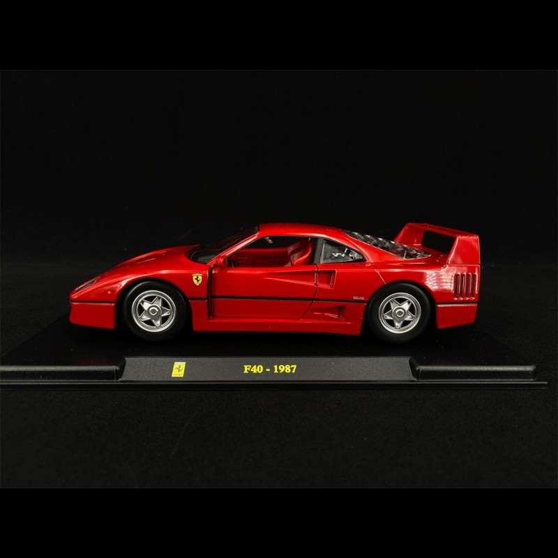 Ferrari F40 1987 Red 1/24 Bburago