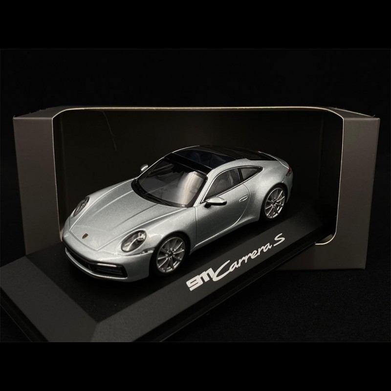 Porsche 911 type 992 Carrera 2S Coupé 2019 Dolomit grey 1/43 Minichamps ...