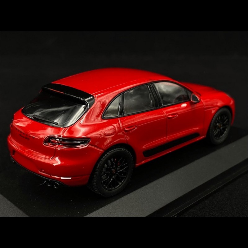 Porsche Macan GTS 2015 Impulse red 1/43 Minichamps WAP0206030G