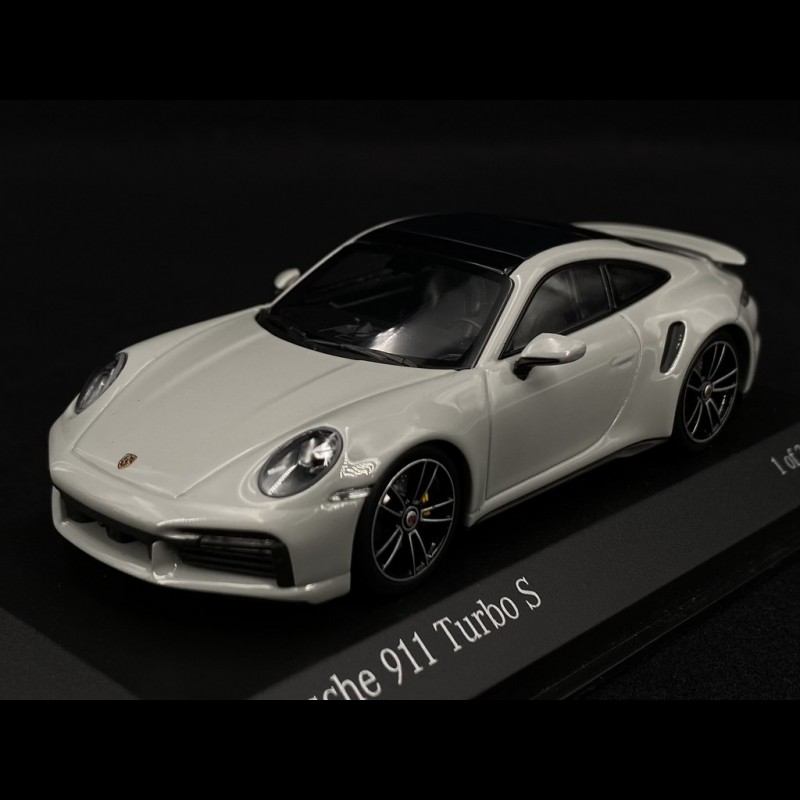 Porsche 911 type 992 Turbo S chalk grey 1/43 Minichamps 410069470