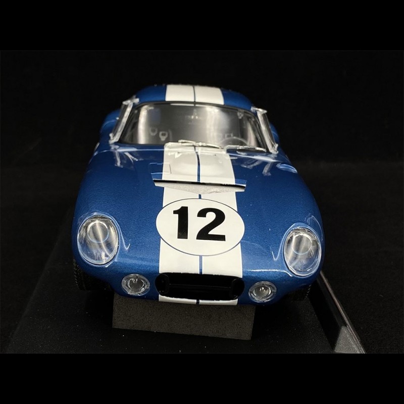Shelby Cobra Daytona Coupe n° 12 24h Le Mans 1965 1/18 CMR CMR111