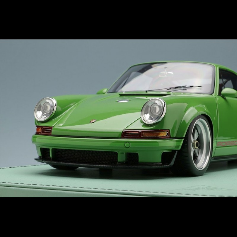Porsche Singer DLS 2018 Green 1/18 Make Up Models EML018B