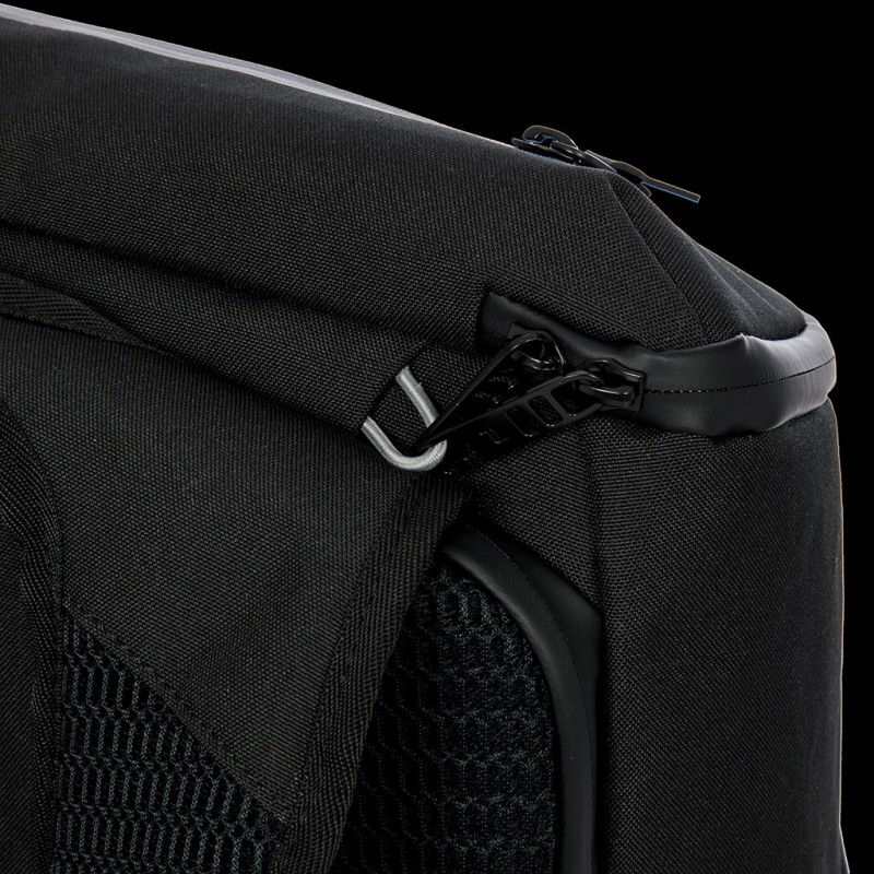 Porsche Rucksack Urban Eco M1 42 cm / 15" Schwarz Porsche Design ...